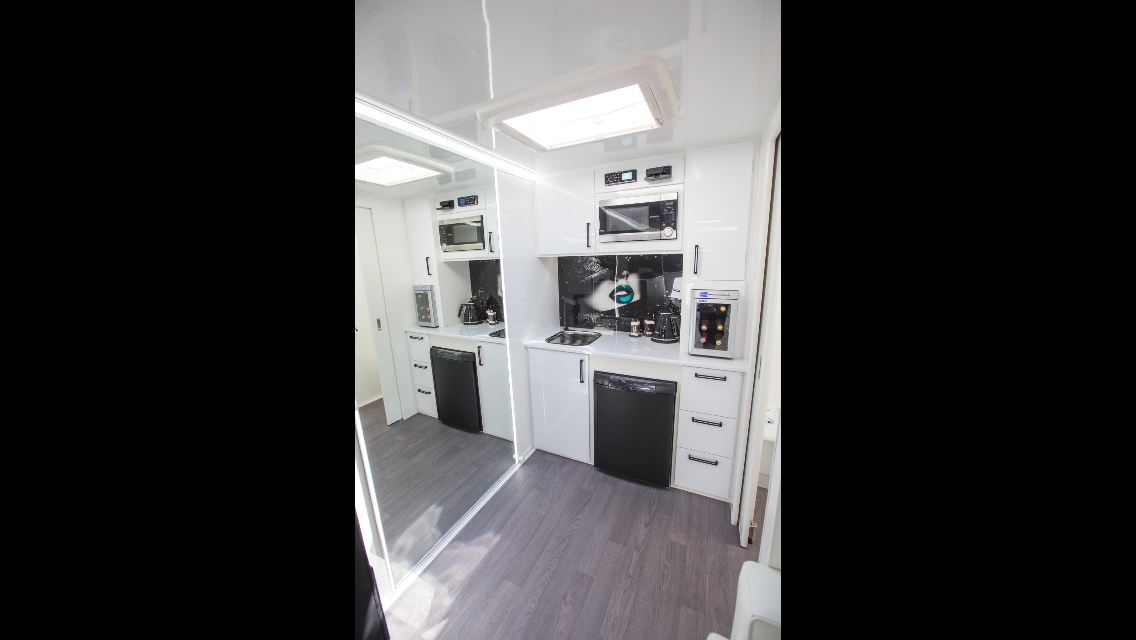 Tiny Homes & Caravan Splashbacks