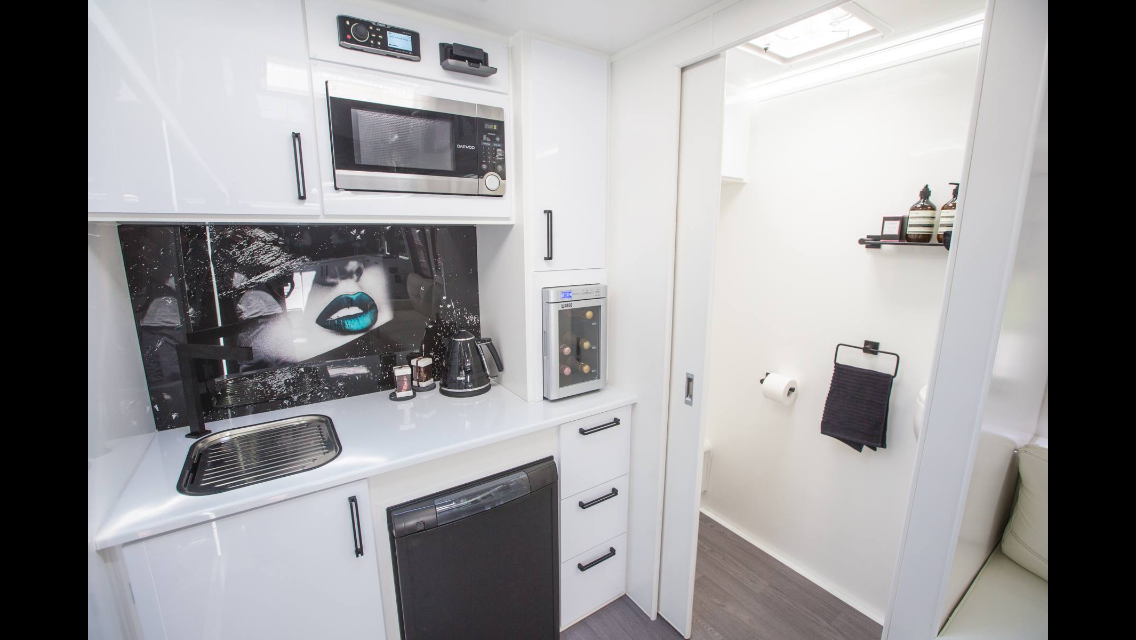 Tiny Homes & Caravan Splashbacks